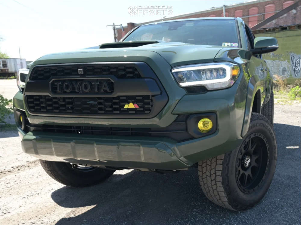 2022 Toyota Tacoma with 18x9 -12 Mamba M27 and 275/65R18 Cooper ...