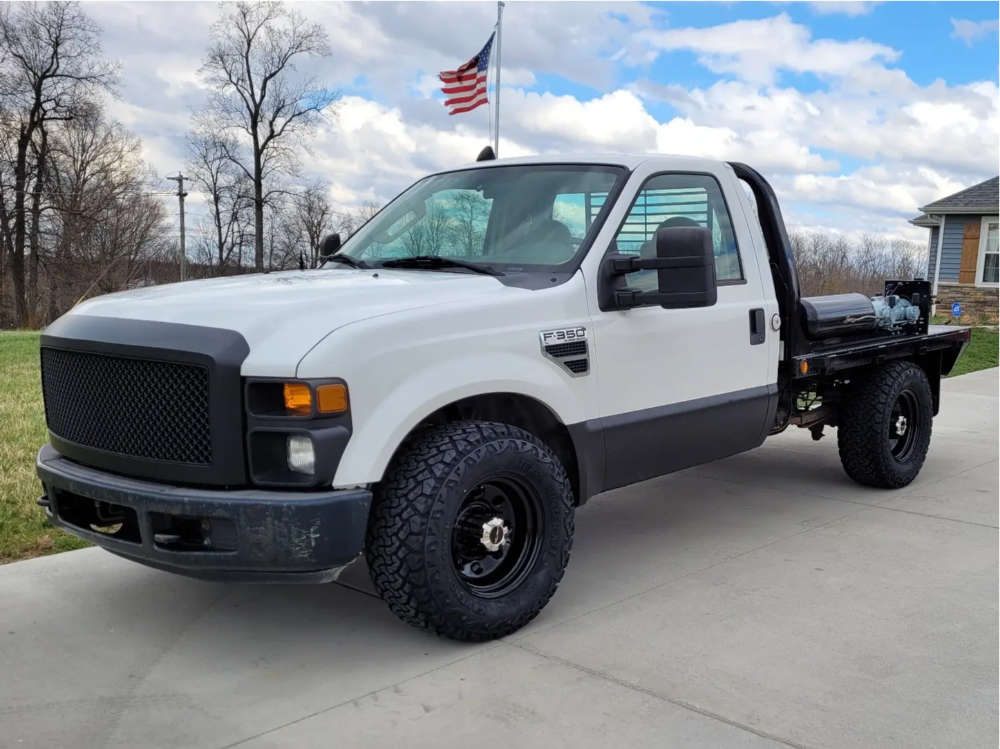 2008 Ford F-350 Super Duty with 17x9 -12 Vision Soft 8 and 33/12.5R17 ...