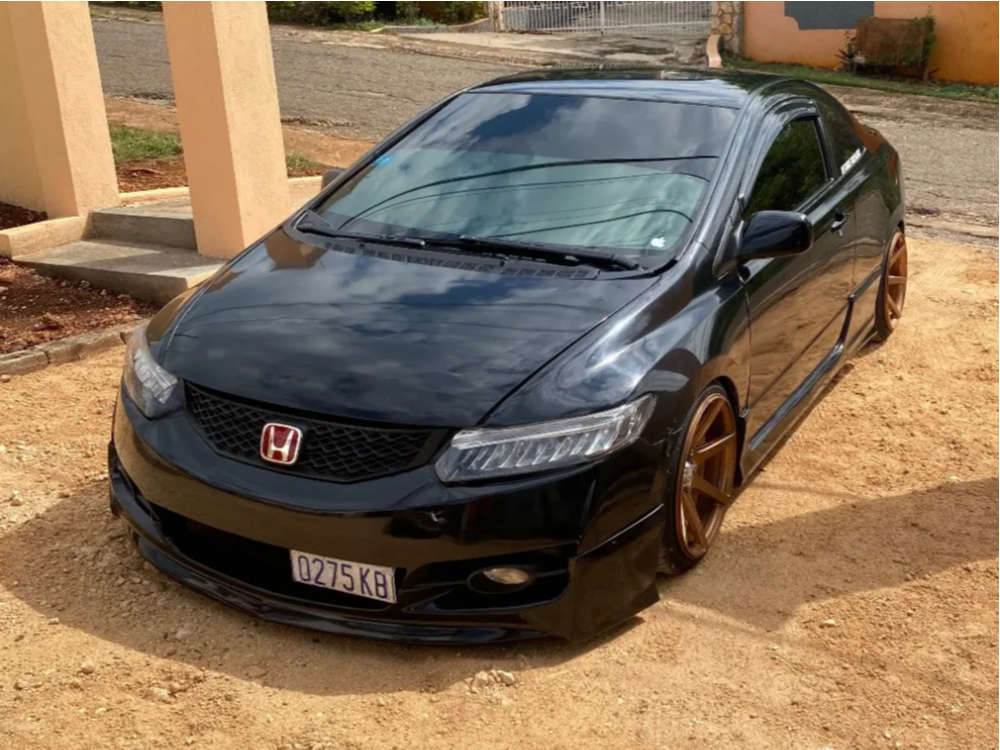 2007 Honda Civic with 17x9 30 STR STR 521 and 205/40R17 Triangle ...