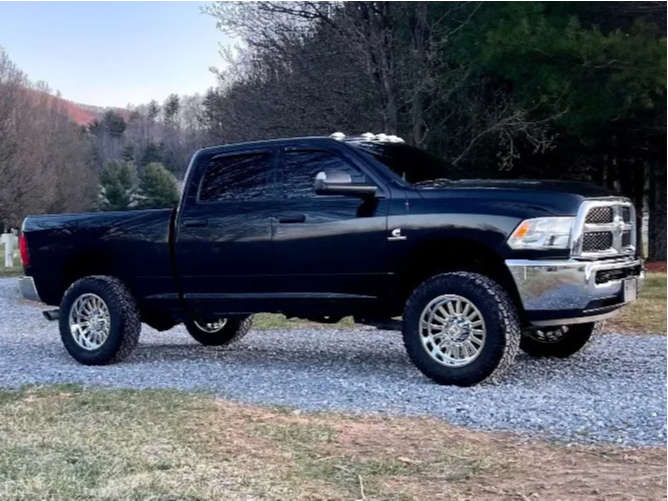 2018 Ram 2500 with 20x10 -19 Hostile H127 and 35/12.5R20 Nitto Ridge ...