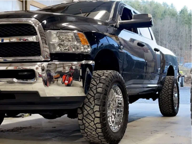 2018 Ram 2500 with 20x10 -19 Hostile H127 and 35/12.5R20 Nitto Ridge ...