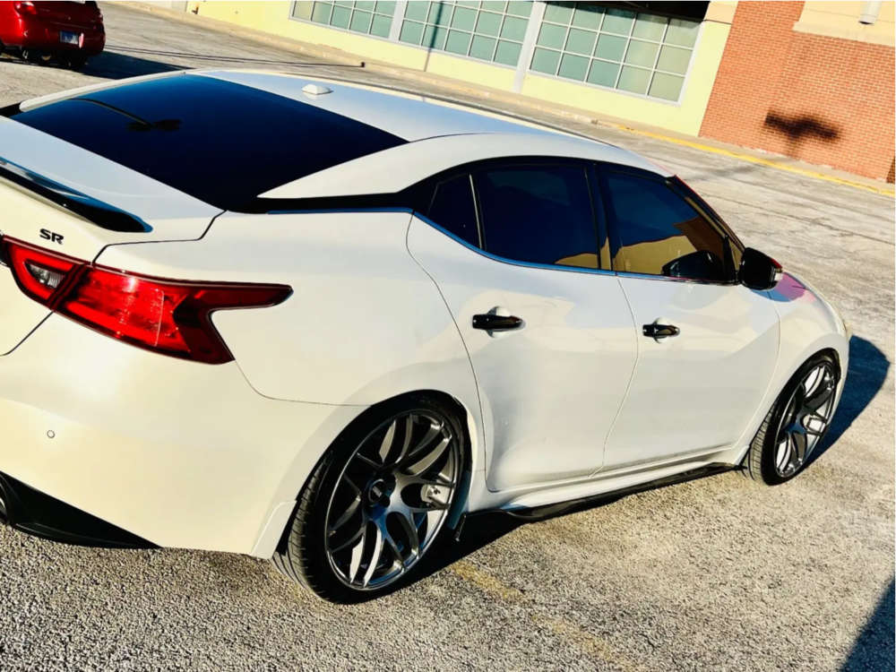 2016 Nissan Maxima with 20x10 35 VMR V710 and 255/35R20 Continental ...