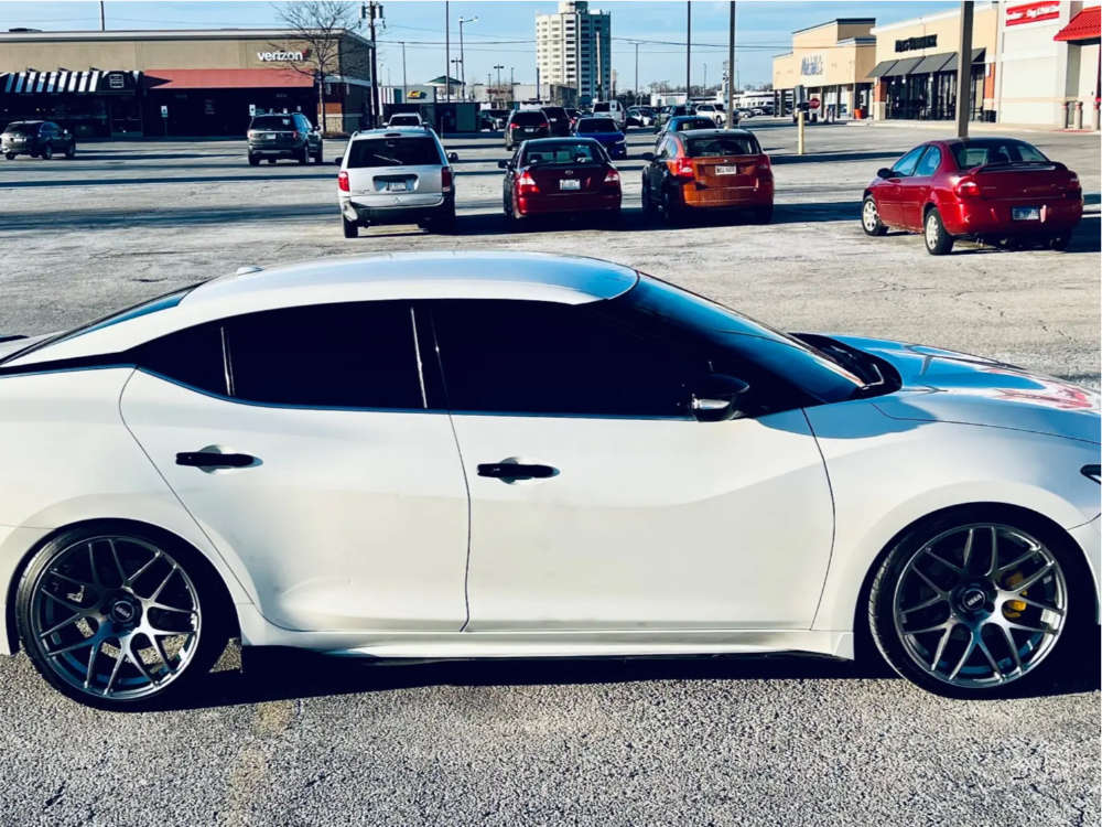 2016 Nissan Maxima with 20x10 35 VMR V710 and 255/35R20 Continental ...