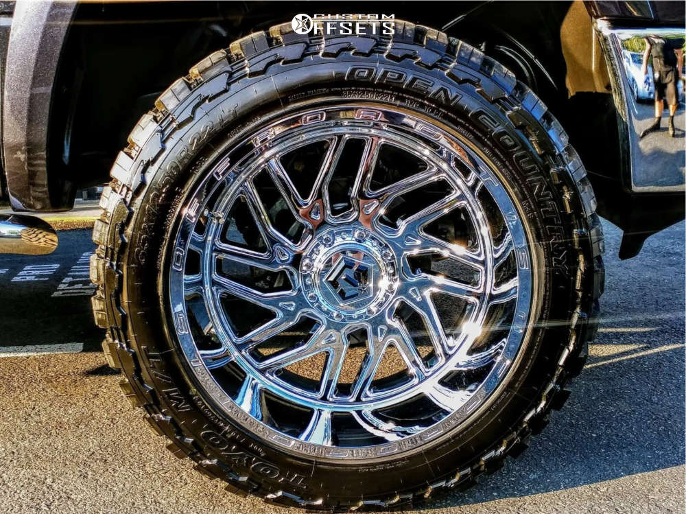2015 Ram 1500 with 22x12 -44 TIS 544C and 33/12.5R22 Toyo Tires Open ...