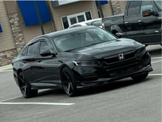 2018 Honda Accord with 20x10 40 Ravetti M13 and 255/35R20 Vercelli ...