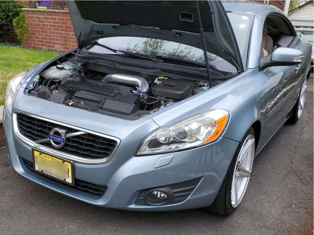 2011 Volvo C70 with 18x9 45 Advanti Racing Cammino and 265/35R18 ...