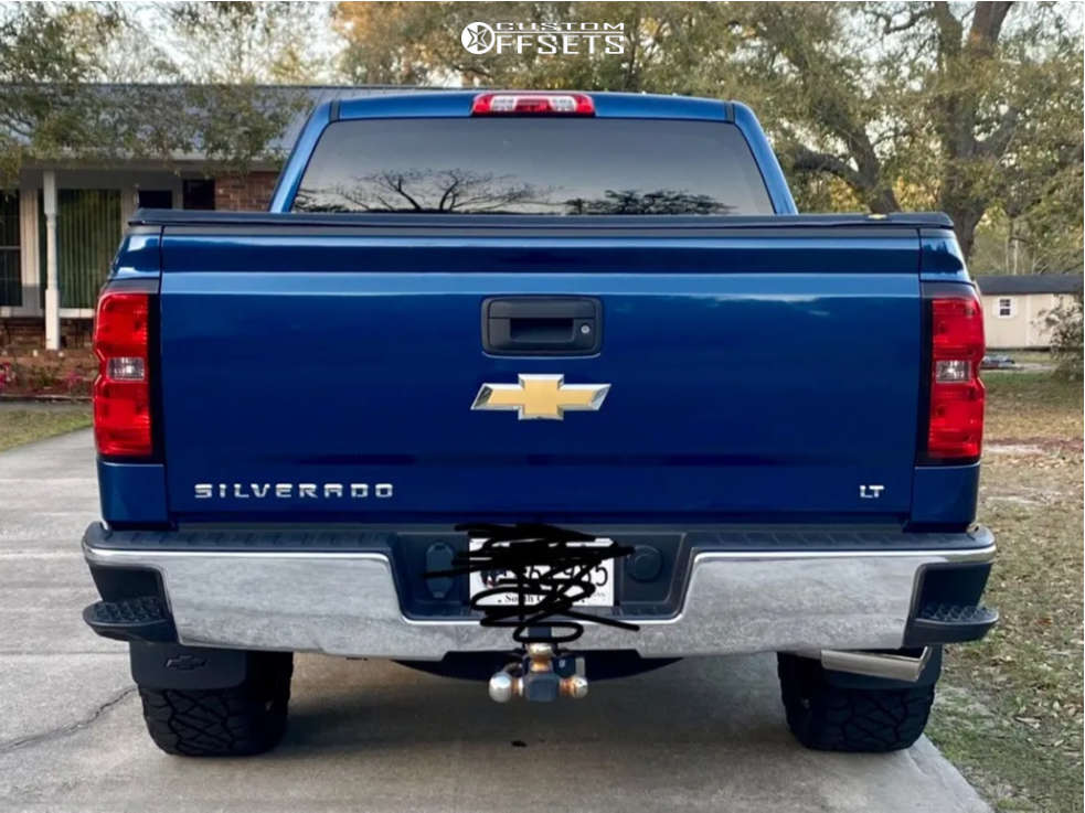 2015 Chevrolet Silverado 1500 with 22x9 24 OE Performance 176 and 33/12.5R22 Nitto Ridge ...