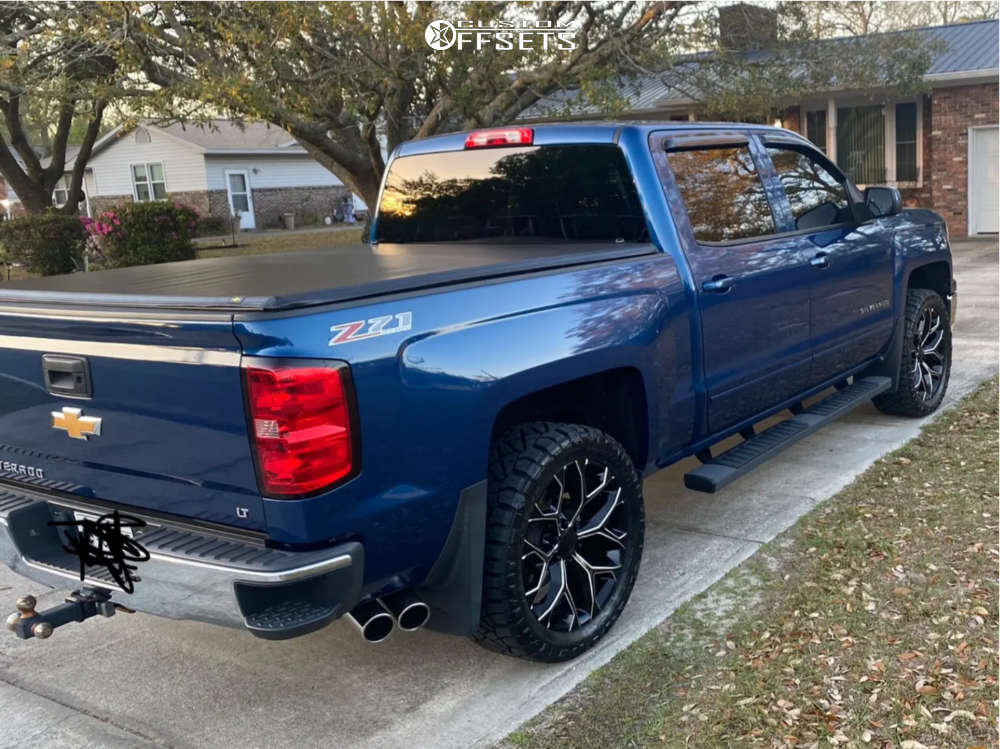 2015 Chevrolet Silverado 1500 with 22x9 24 OE Performance 176 and 33/12 ...