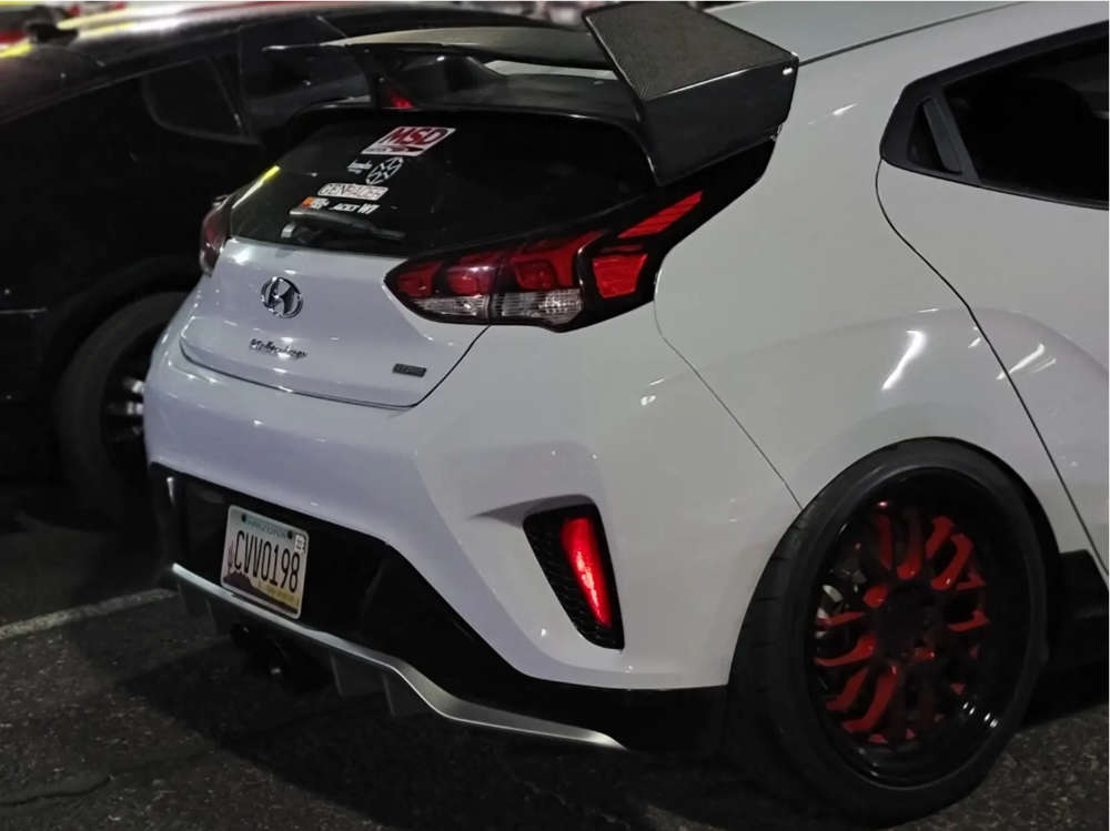 2020 Hyundai Veloster with 18x8.5 35 F1R F21 and 235/40R18 Firestone ...