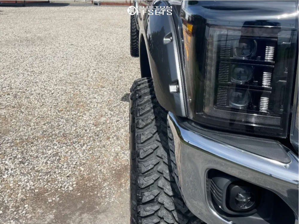 2013 Ford F-350 Super Duty with 20x12 -44 TIS 552B and 35/12.5R20 Venom ...