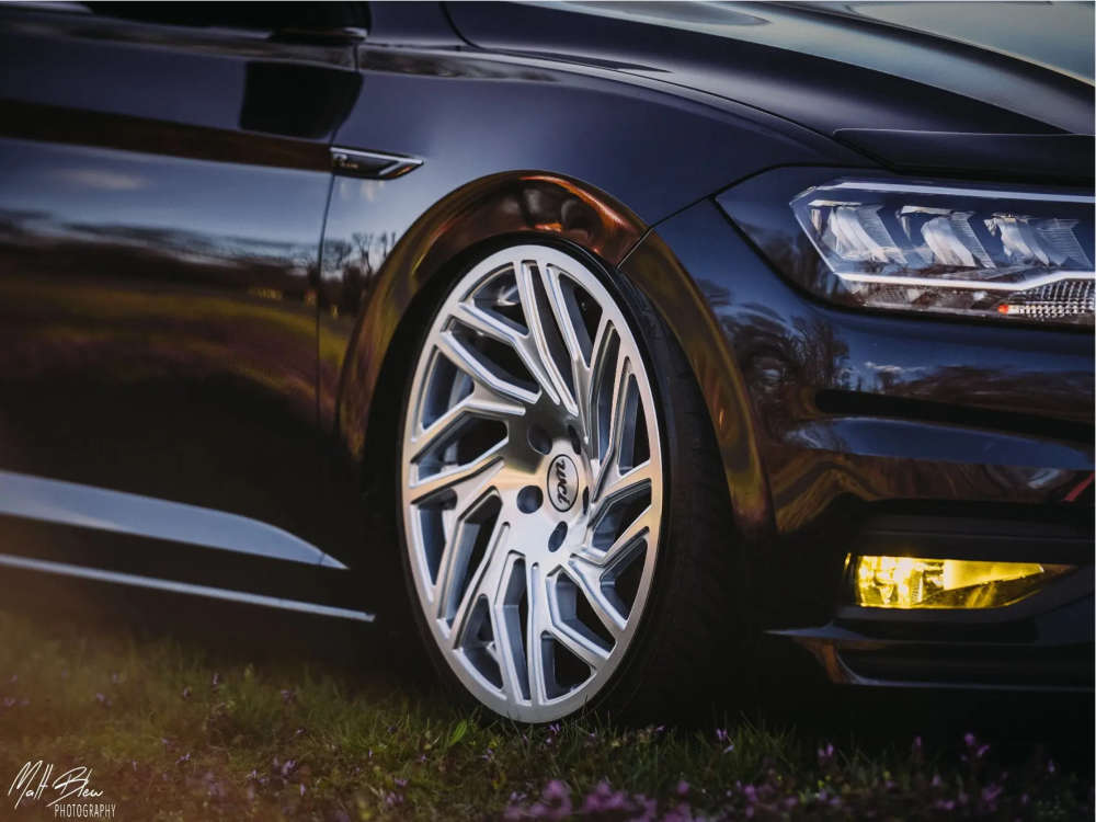 2020 Volkswagen Jetta with 19x9 40 WatercooledIND JB1 and 225/35R19 ...