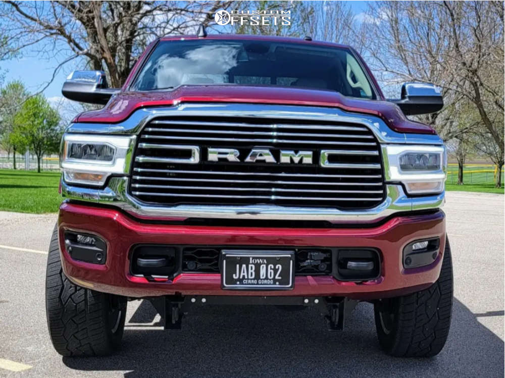 2020 Ram 2500 with 22x10 -25 Hostile Vulcan and 305/50R22 Nitto NT420V ...