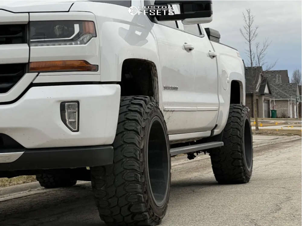 2018 Chevrolet Silverado 1500 with 20x12 -51 Hardrock Commander and 33/ ...