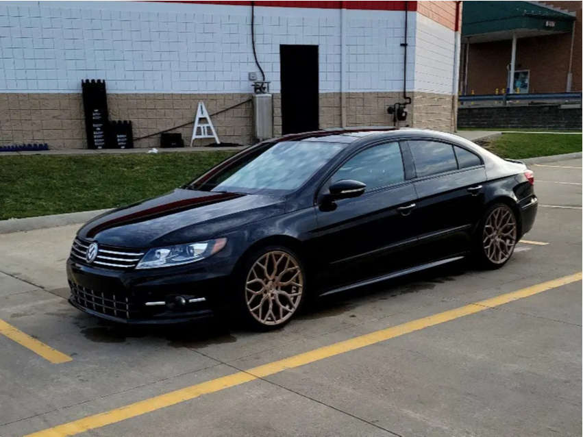2017 Volkswagen CC with 19x9.5 38 Niche Mazzanti and 235/35R19 Venom ...