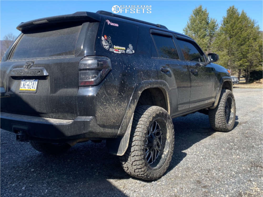 2015 Toyota 4Runner with 22x10 -25 Hardrock Destroyer and 33/12.5R22 ...