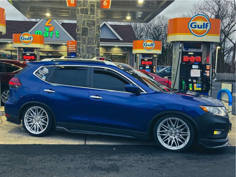 2019 Nissan Rogue with 20x8.5 35 Pinnacle Majestic and 245/35R20 ...