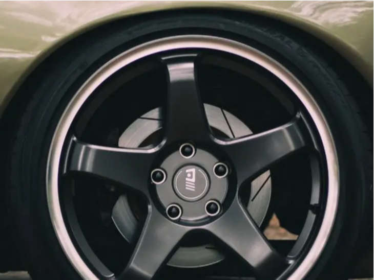 1993 Nissan Skyline with 18x9.5 15 Motegi Mr151 and 225/40R18 General ...