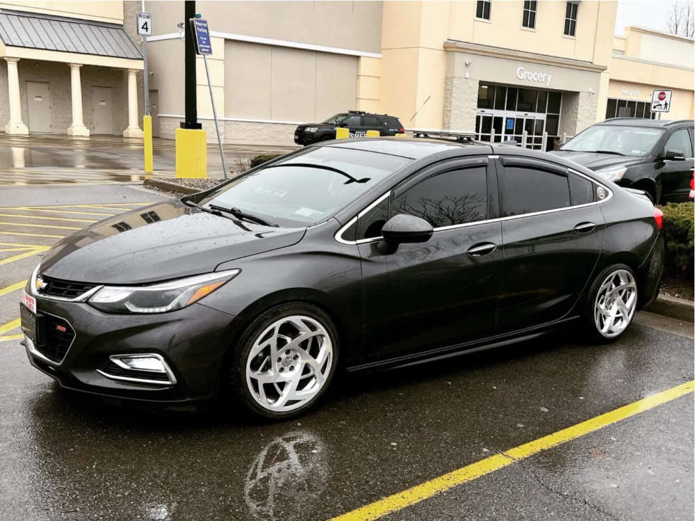 Chevy Cruze 2016 Tire Size
