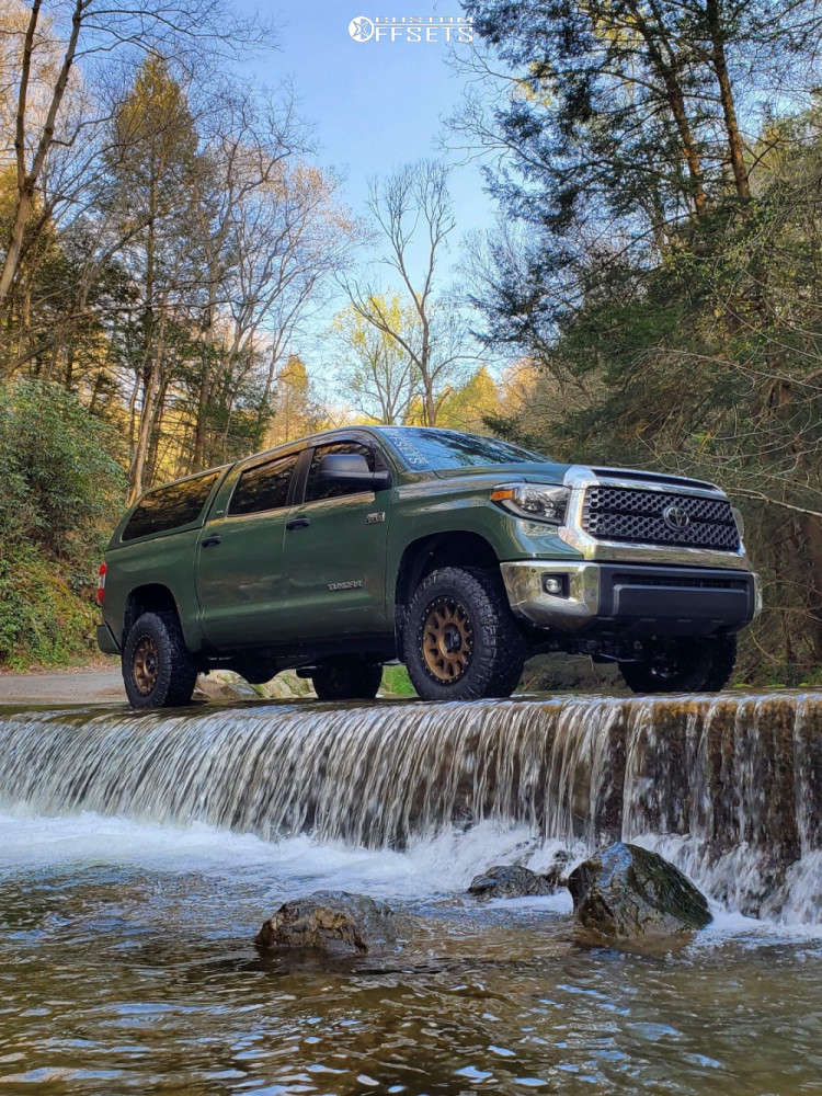 2021 Toyota Tundra with 18x9 25 Method 305 and 275/70R18 Nitto Ridge ...