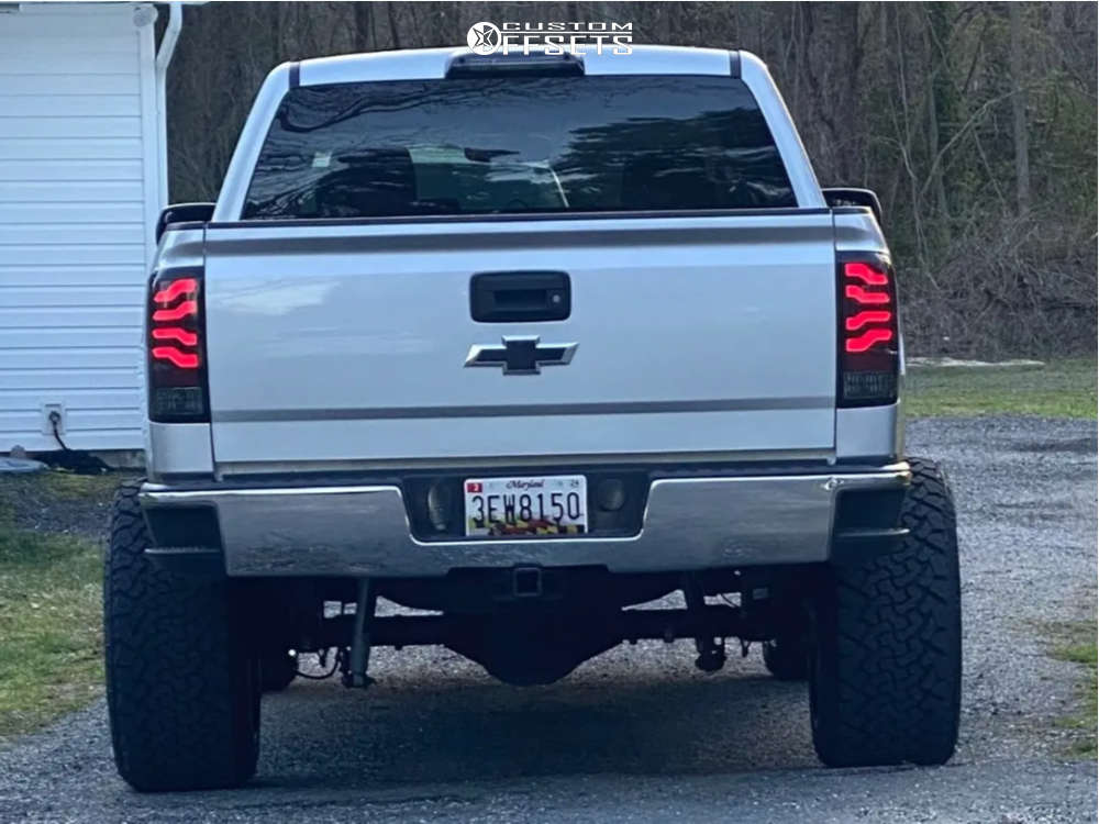 2016 Chevrolet Silverado 1500 with 22x14 -76 Vision Spyder and 35/13.5R22 Venom Power Terra ...