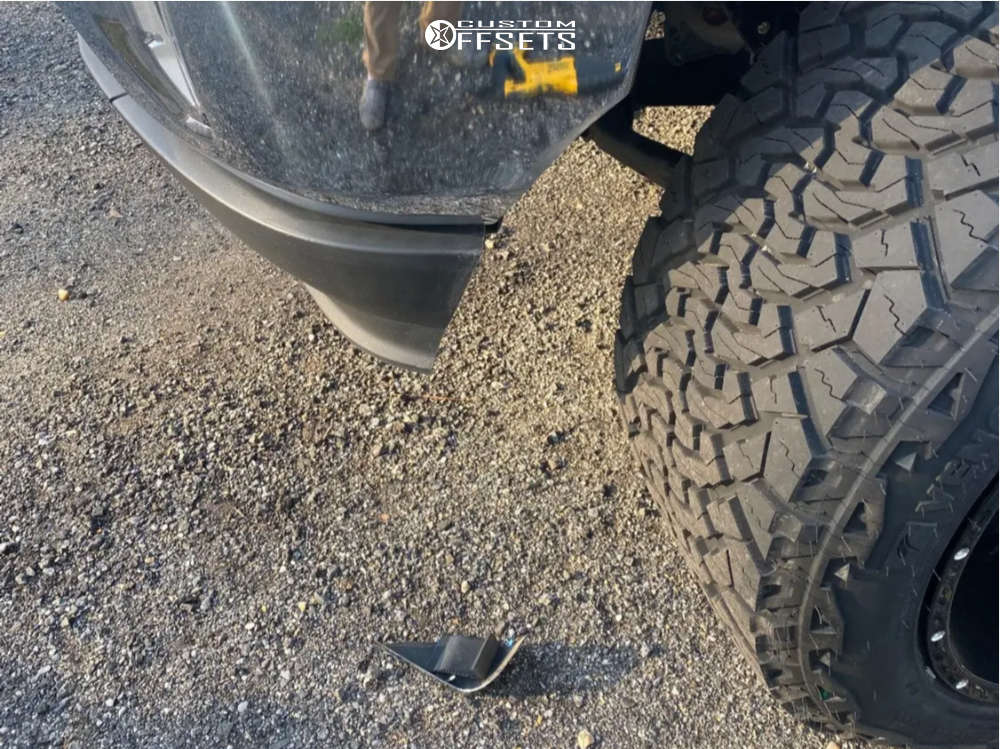 2016 Chevrolet Silverado 1500 with 22x14 -76 Vision Spyder and 35/13.5R22 Venom Power Terra ...