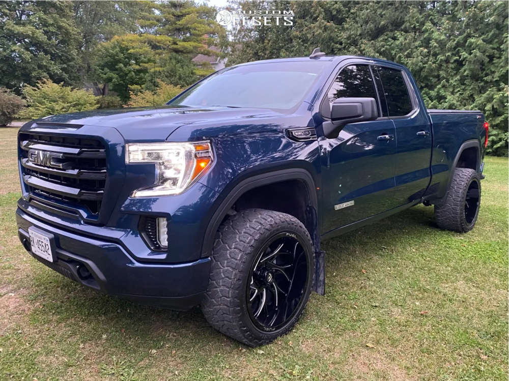 2019 GMC Sierra 1500 with 22x12 -44 Fuel Runner and 33/12.5R22 Venom ...