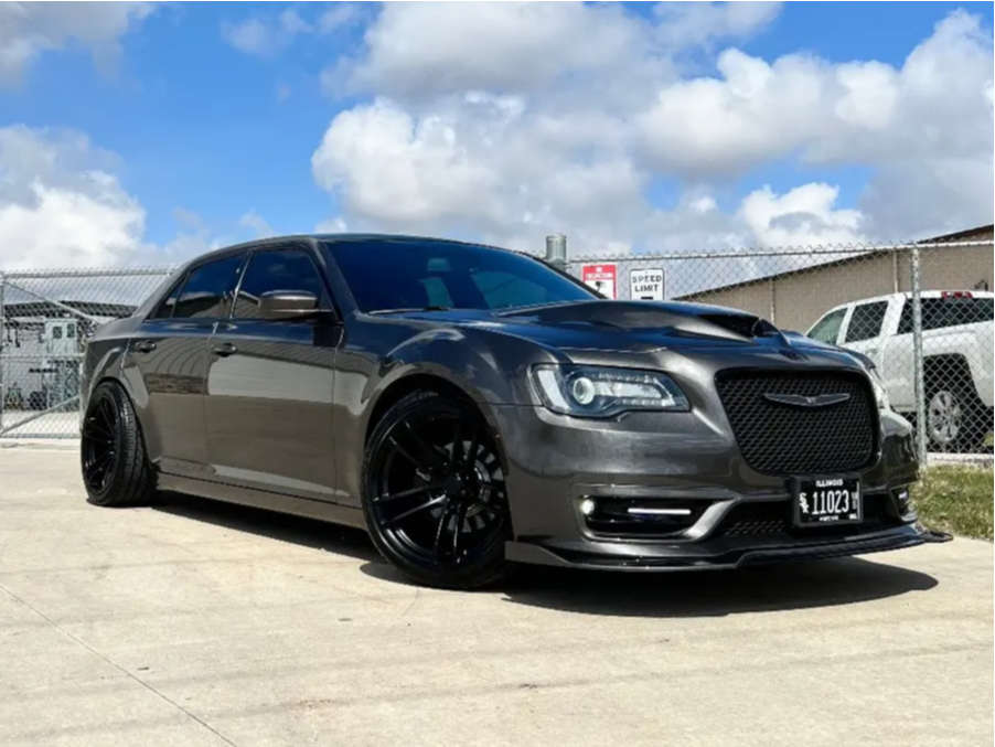 2019 Chrysler 300 with 20x9 20 Voxx Replicas Hellcat Widebody 2 and 255 ...