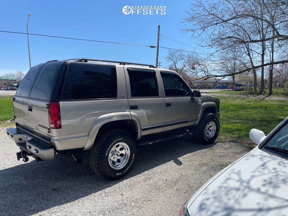 2000 Chevrolet Tahoe with 16x10 -25 Mickey Thompson Classic Iii and 305 ...