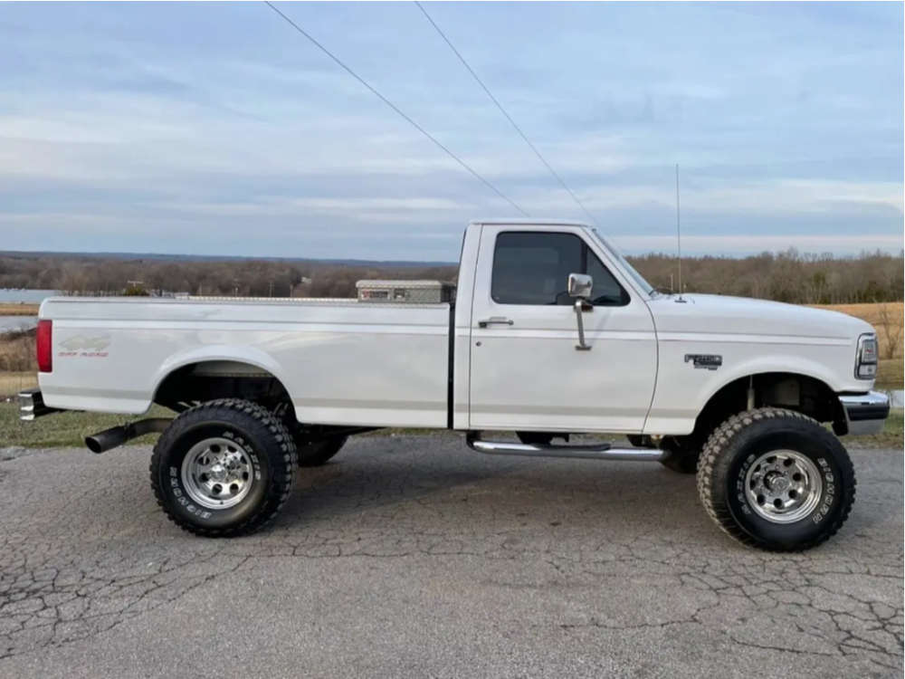 1995 Ford F-250 with 16x10 -32 Ultra 164 and 315/75R16 Maxxis Bighorn ...