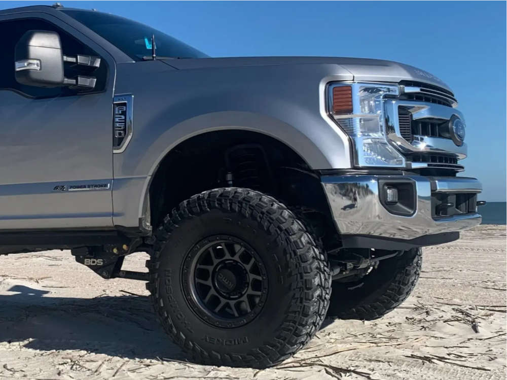 2020 Ford F-250 Super Duty with 17x9 -12 KMC Km544 and 37/12.5R17 ...