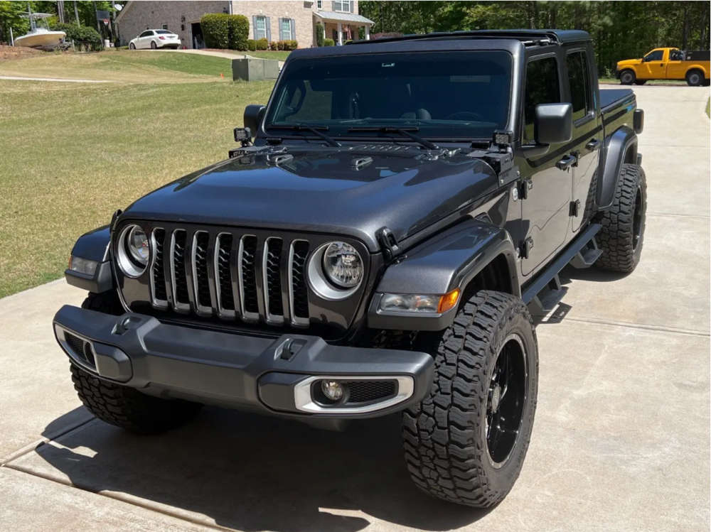 2021 Jeep Gladiator with 20x10 -18 Massiv Offroad Or1 and 35/12.5R20 ...