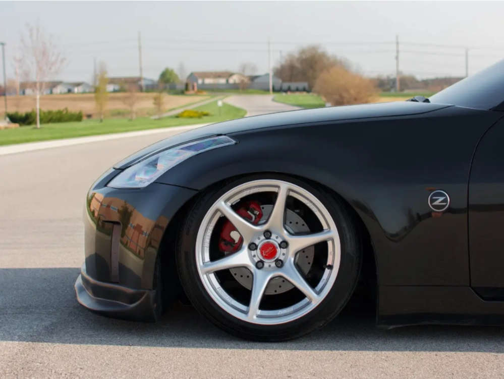 2006 Nissan 350Z with 18x9.5 22 Kansei Tandem and 225/35R18 Goodyear Eagle Sport As and ...