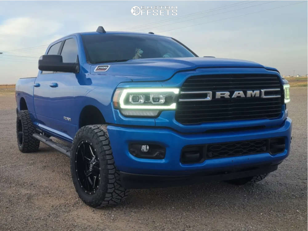 2020 Ram 2500 with 20x10 -18 Fuel Maverick D610 and 305/55R20 Nitto ...