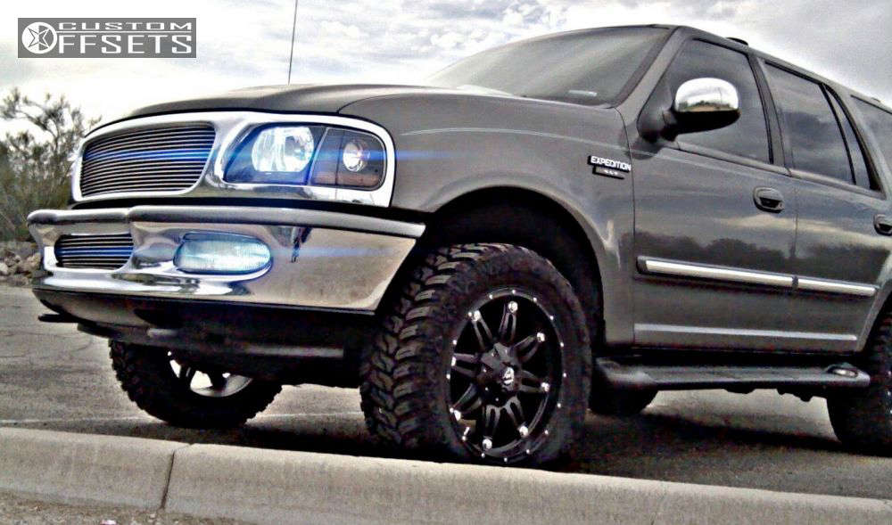 1998 Ford Expedition with 20x10 -12 Fuel Hostage and 33/12.5R20 Antares ...