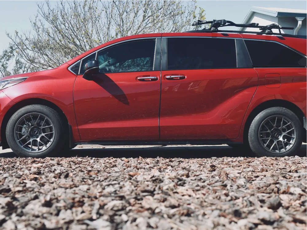 2022 Toyota Sienna with 18x9.5 34 Apex Ec-7r and 235/60R18 Bridgestone ...