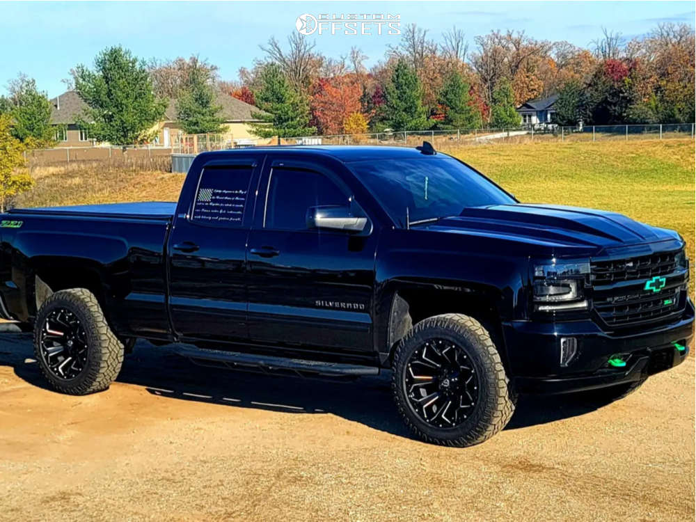 2018 Chevrolet Silverado 1500 with 20x10 -22 Fuel Assault and 275/60R20 ...