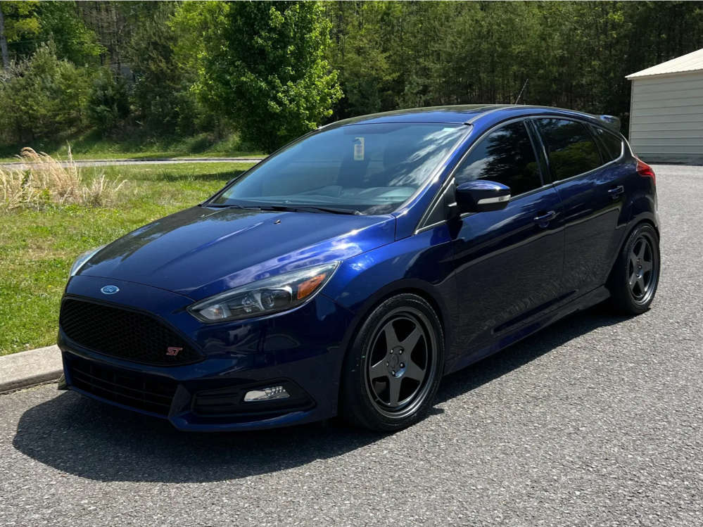 2016 Ford Focus with 18x8.5 35 Kansei Knp and 265/35R18 Achilles Atr ...