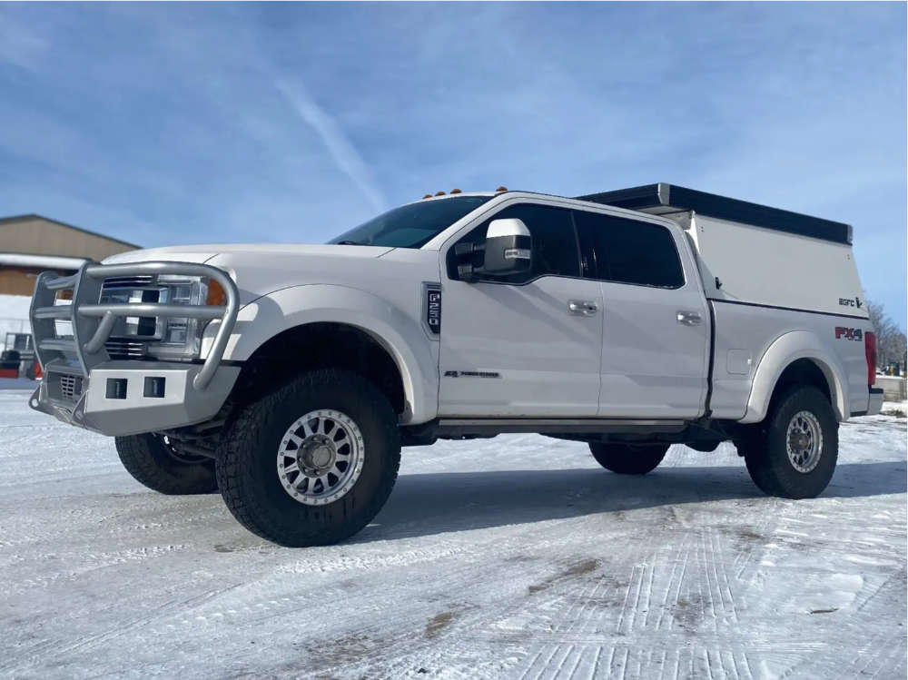 2018 Ford F-250 Super Duty with 17x8.5 0 Method Double Standard and 37/ ...