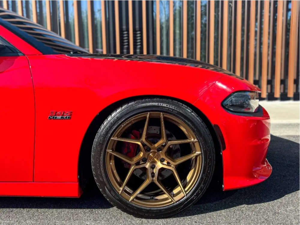 2019 Dodge Charger with 20x10 25 Rohana Rfx11 and 275/40R20 Goodyear ...