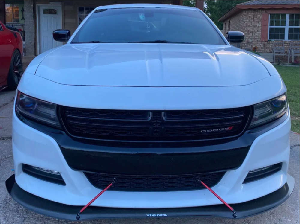 2016 Dodge Charger with 20x9 27 Niche Methos and 245/40R20 Vercelli ...