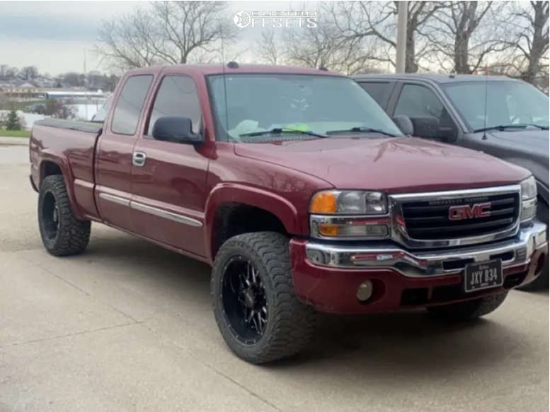 2005 GMC Sierra 1500 with 20x10 -24 Massiv Offroad Or1 and 285/55R20 ...