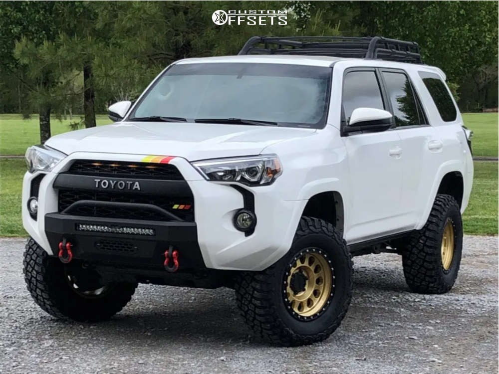 2019 Toyota 4Runner with 17x9 -12 Method Mr315 and 285/70R17 BFGoodrich ...