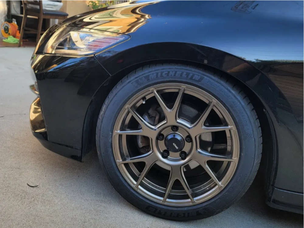 2016 Honda CR-Z with 17x8 40 Konig Ampliform and 225/45R17 Michelin ...