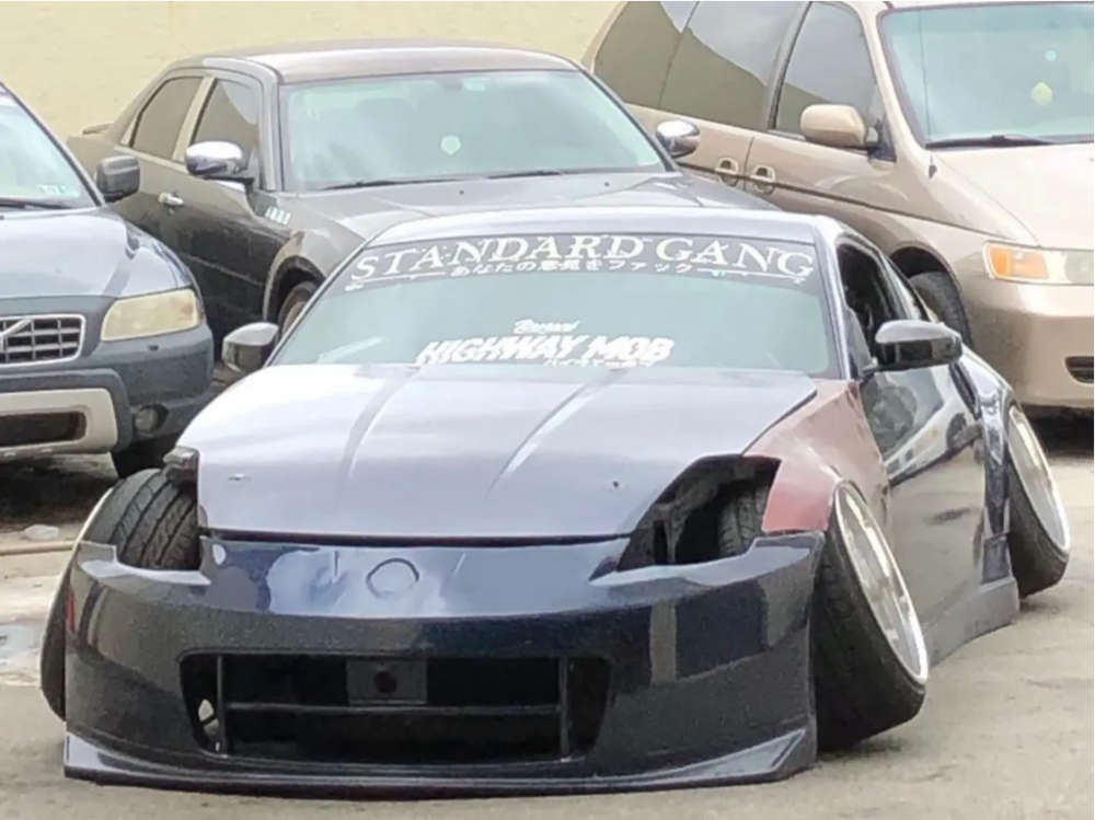 2006 Nissan 350Z with 18x11.5 -82 SSR Gartmaier and 255/35R18 Landsail ...
