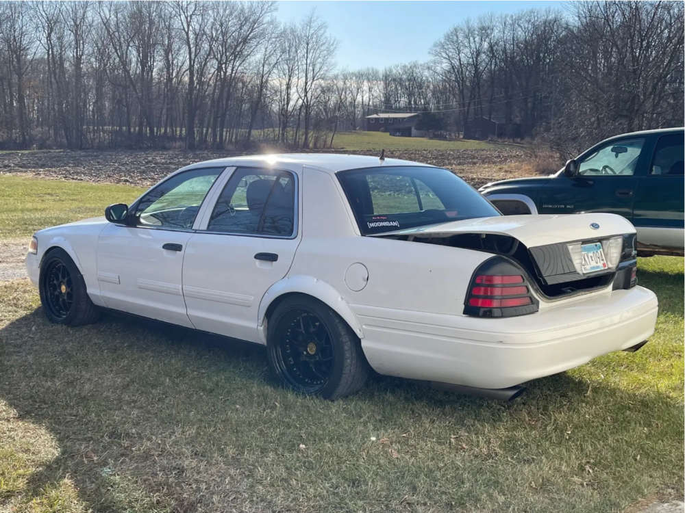 2011 Ford Crown Victoria with 19x9.5 22 Aodhan DS01 and 255/40R19 Nitto ...