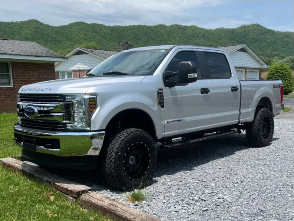 2019 Ford F-250 Super Duty with 20x10 -12 RBP 65R and 35/12.5R20 Venom ...