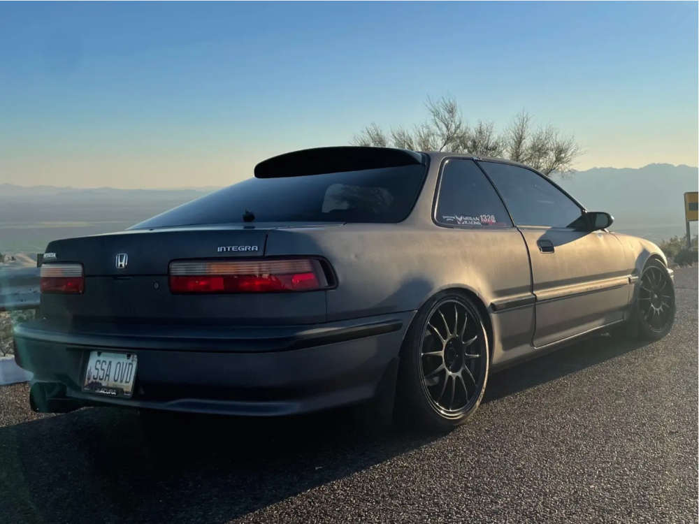 1993 Acura Integra with 17x7 45 OZ Racing Superleggera and 205/45R17 ...