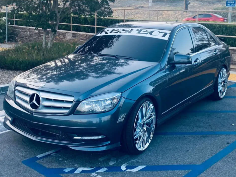 2011 Mercedes-Benz C350 with 20x8.5 40 Motiv Align and 225/30R20 ...