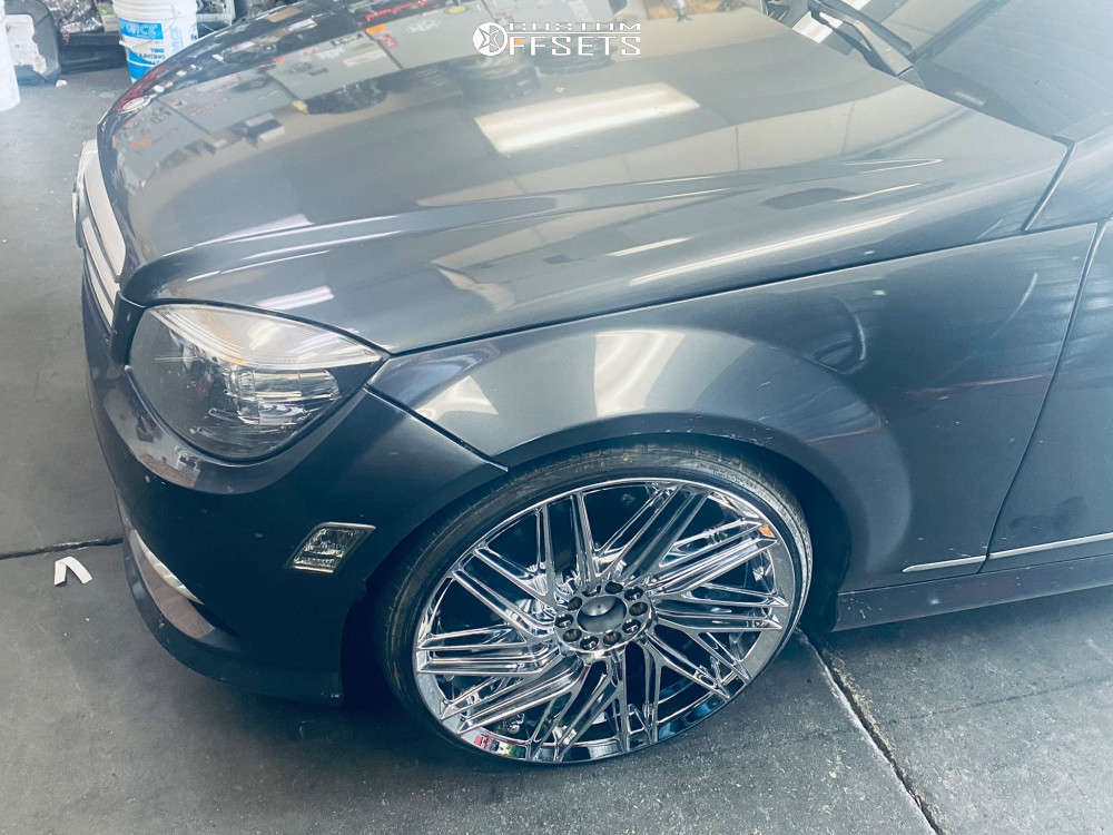 2011 Mercedes-Benz C350 with 20x8.5 40 Motiv Align and 225/30R20 ...