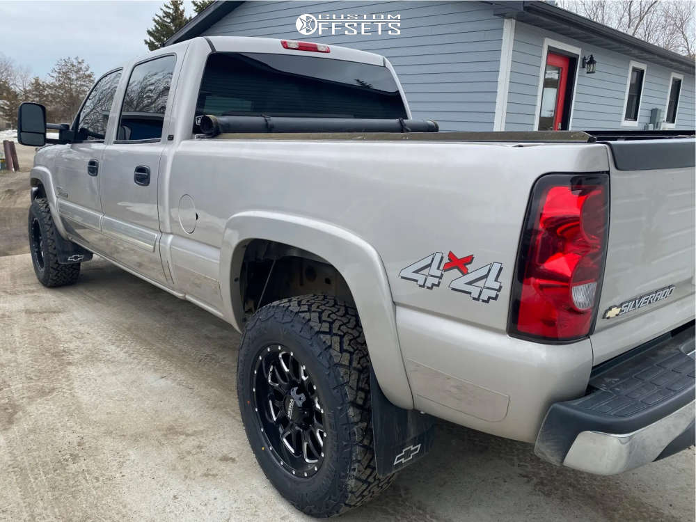 2007 Chevrolet Silverado 2500 HD Classic with 18x9 -12 Ultra Hunter 203 ...
